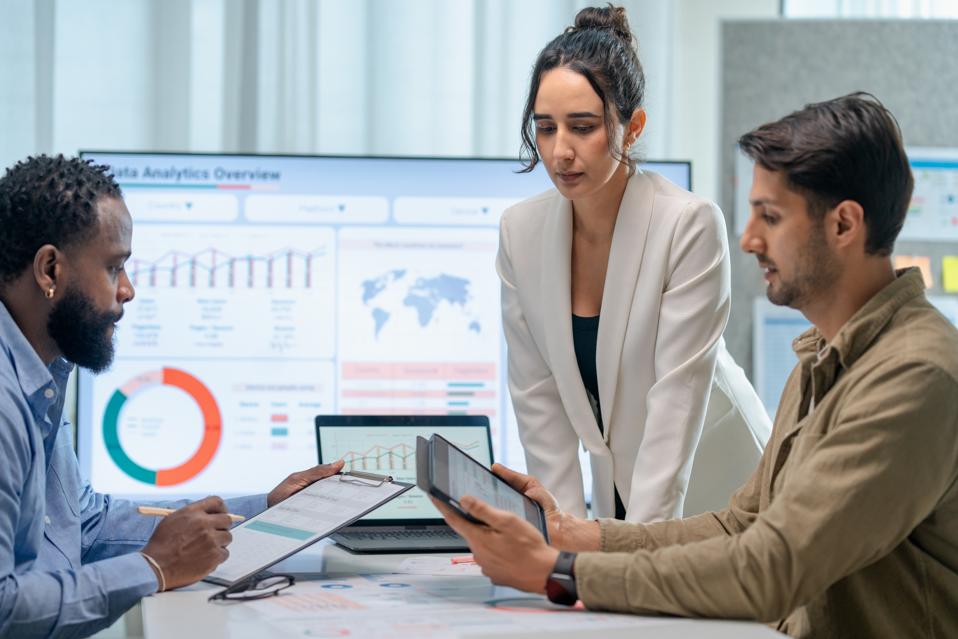 The Future Of Enterprise Innovation: Unlocking AI, IoT And Edge ...