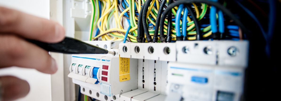 Vertiv Unveils AI Service Linking Data Center Uptime And Recurring ...